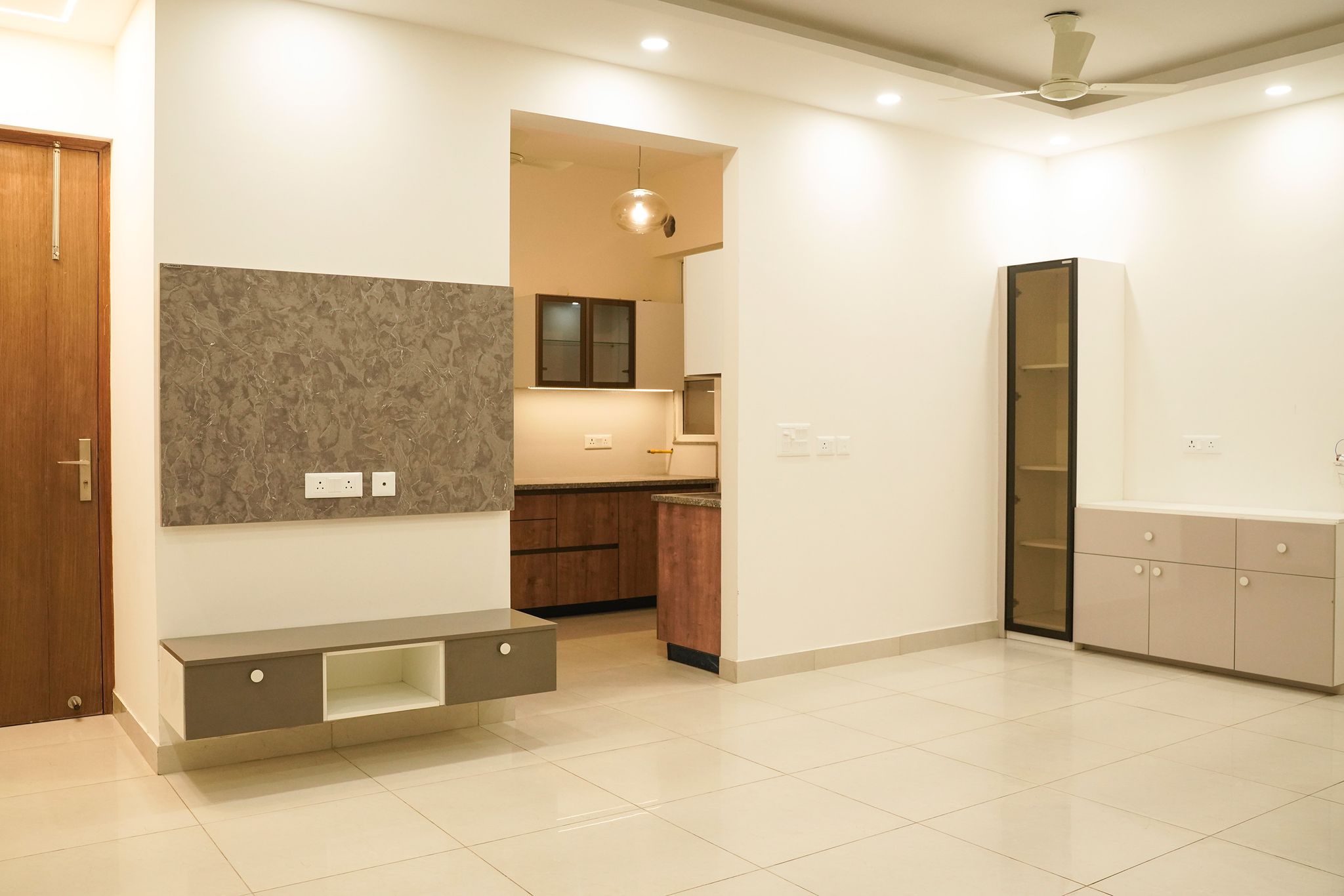 3BHK Interior Design in Noida With Kitchen and Crockery Units | Livspace