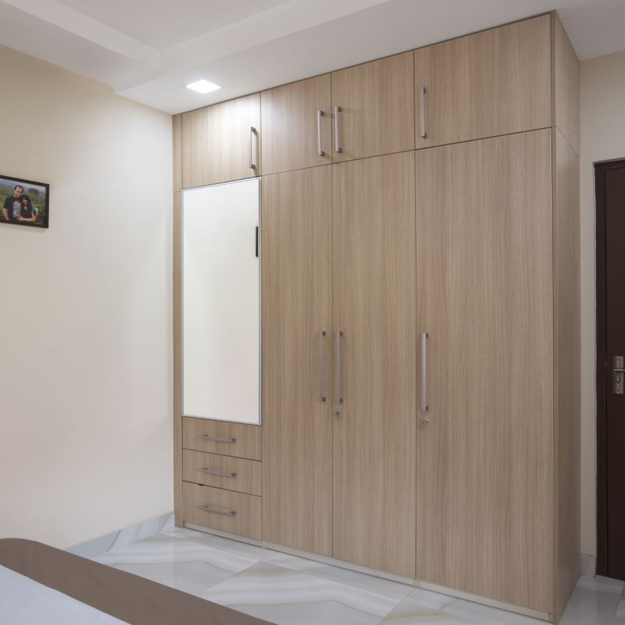 2BHK Gurgaon Flat Contemporary Design with L-Shaped Kitchen and ...