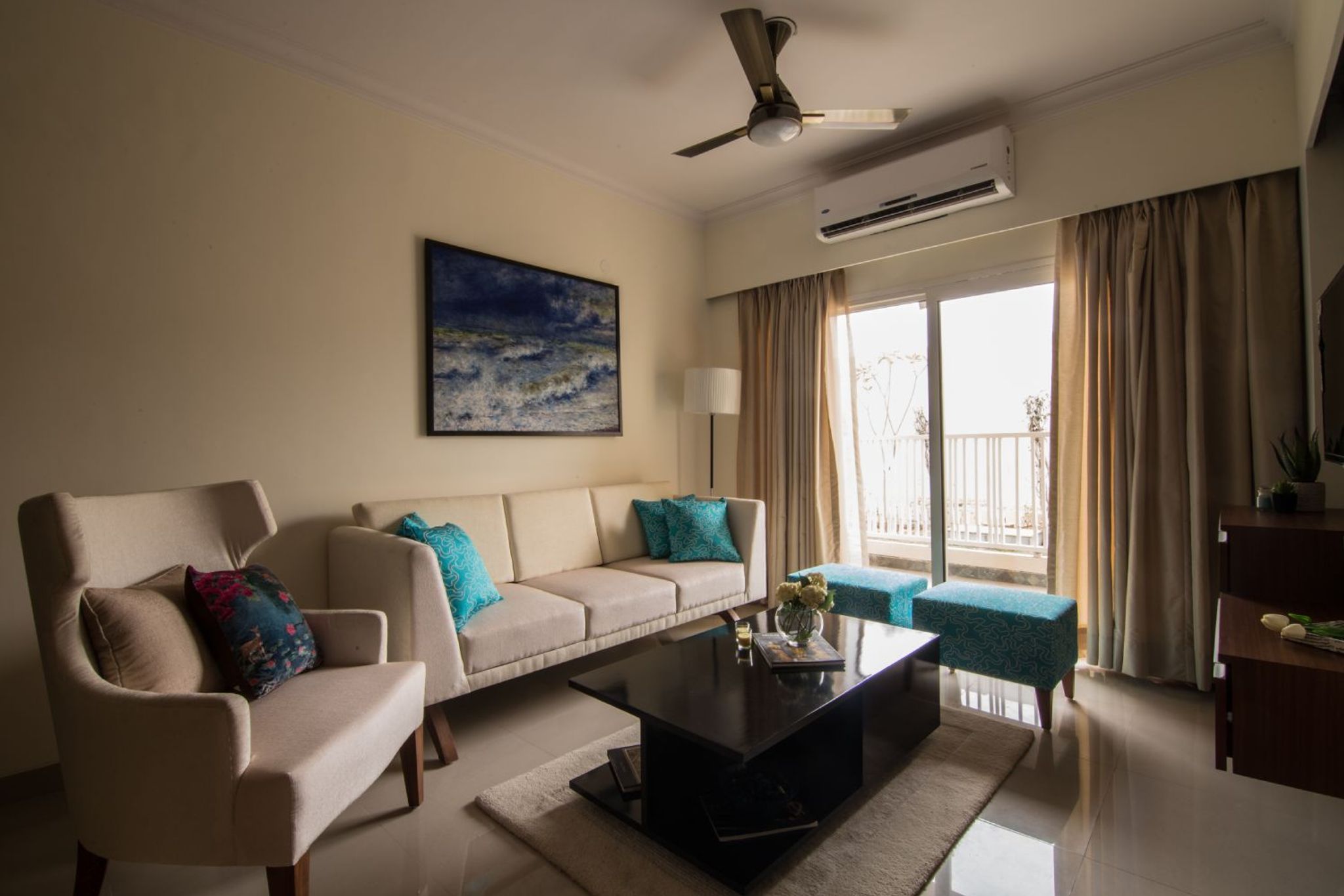 Modern 3BHK Gurgaon Flat Design with L-Shaped Kitchen, Cozy Design, and ...