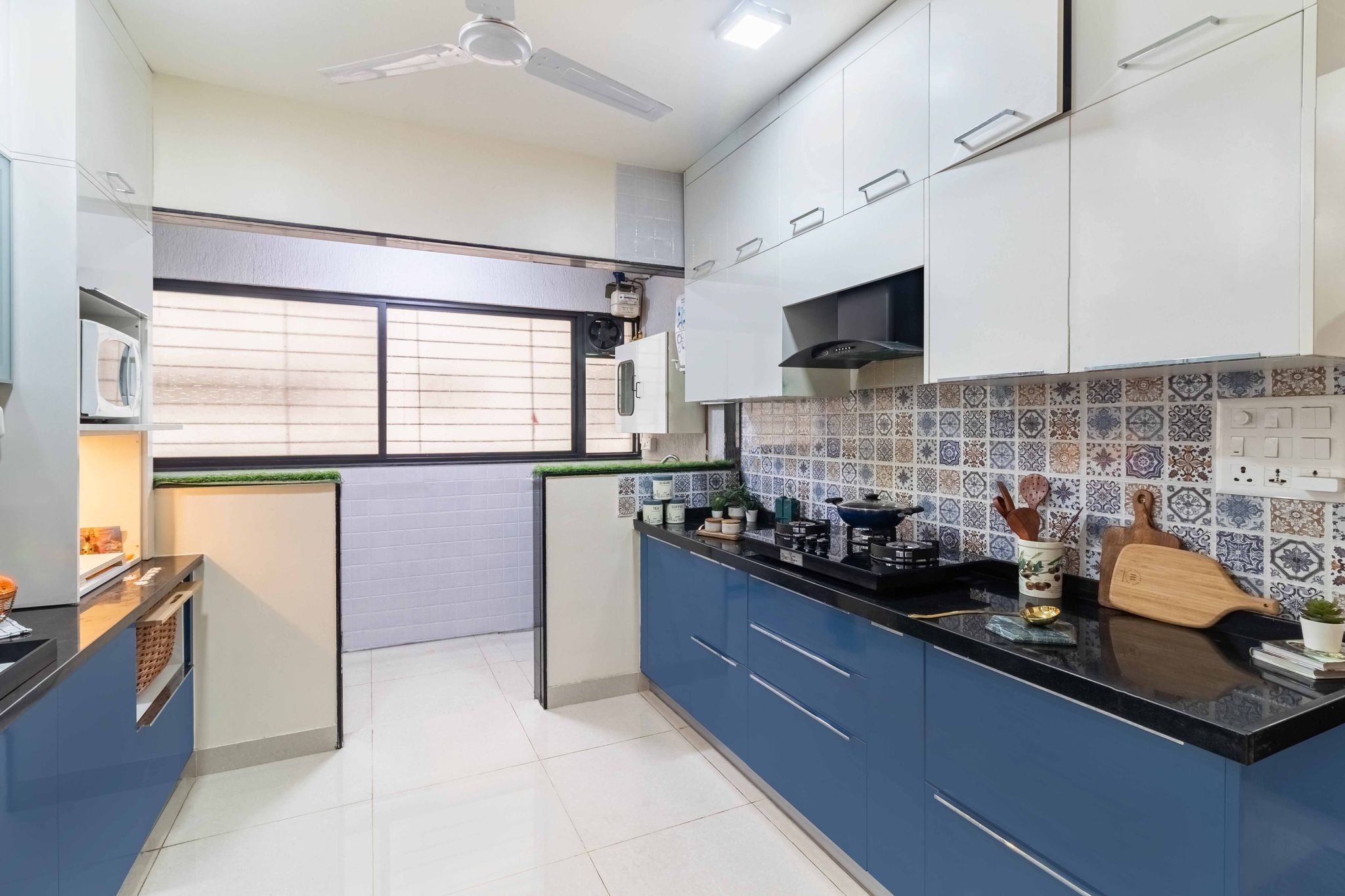 Modern Parallel Modular Kitchen Design with Wave Blue Base Unit - 12x9 ...