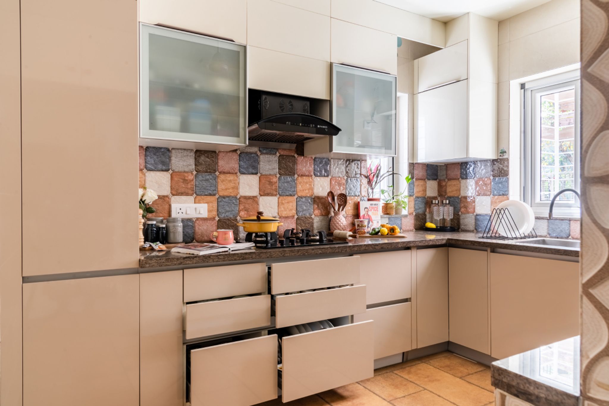 Multicolour Kitchen Tiles Design With A Glossy Finish | Livspace
