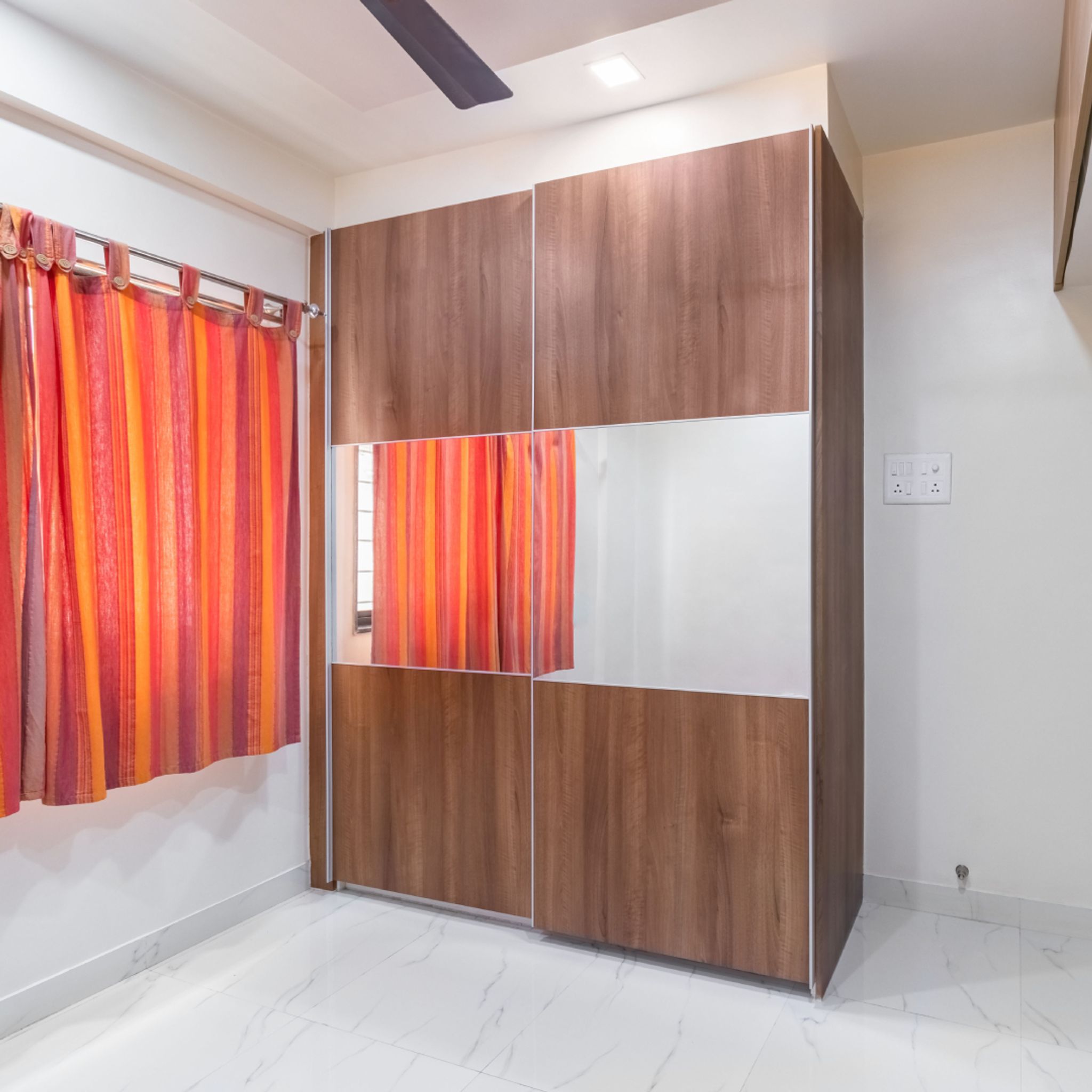 Walnut Almirah Design With Mirrors | Livspace