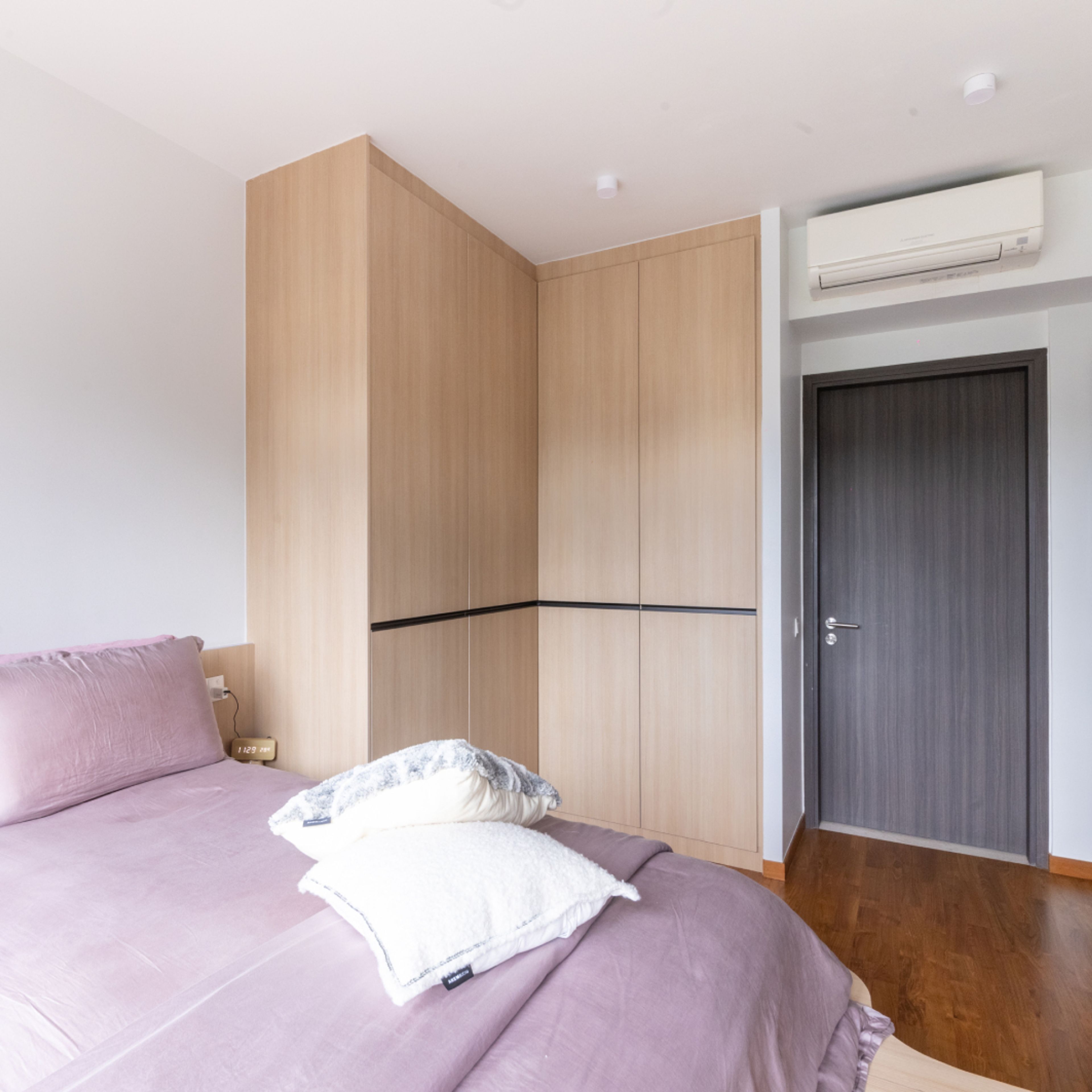 100+ L-Shaped Wardrobe | Ideas for your interiors - Livspace