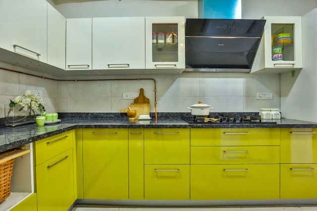3BHK Noida Flat Interior Design with L-Shaped Kitchen, Spacious ...
