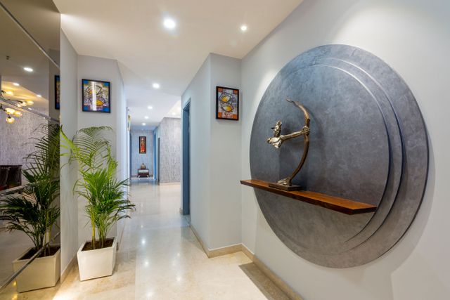Light Blue Foyer Design With 3D Wall Circles - 4x7 Ft | Livspace