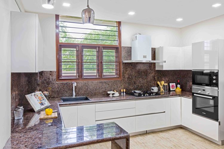Classic Frosty White Indian Kitchen Design With Granite Countertop ...