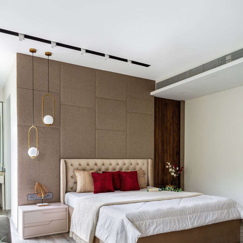 Modern Plain False Ceiling With Designer Ceiling Lights | Livspace